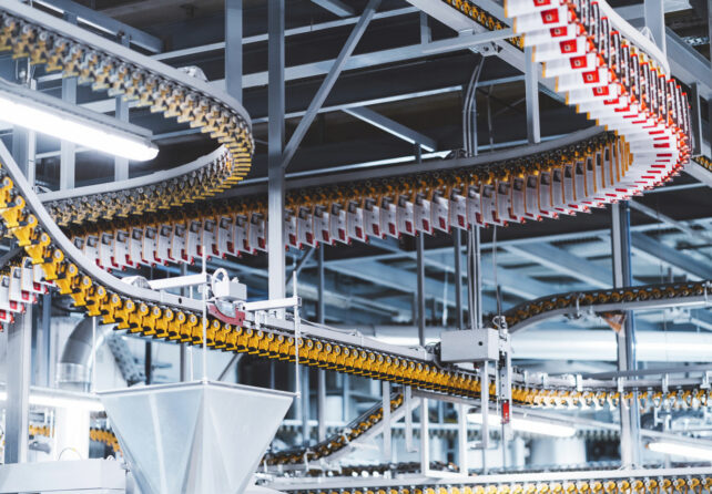 3 stages in industry: Taylorism, Fordism and Toyotism - Zozio